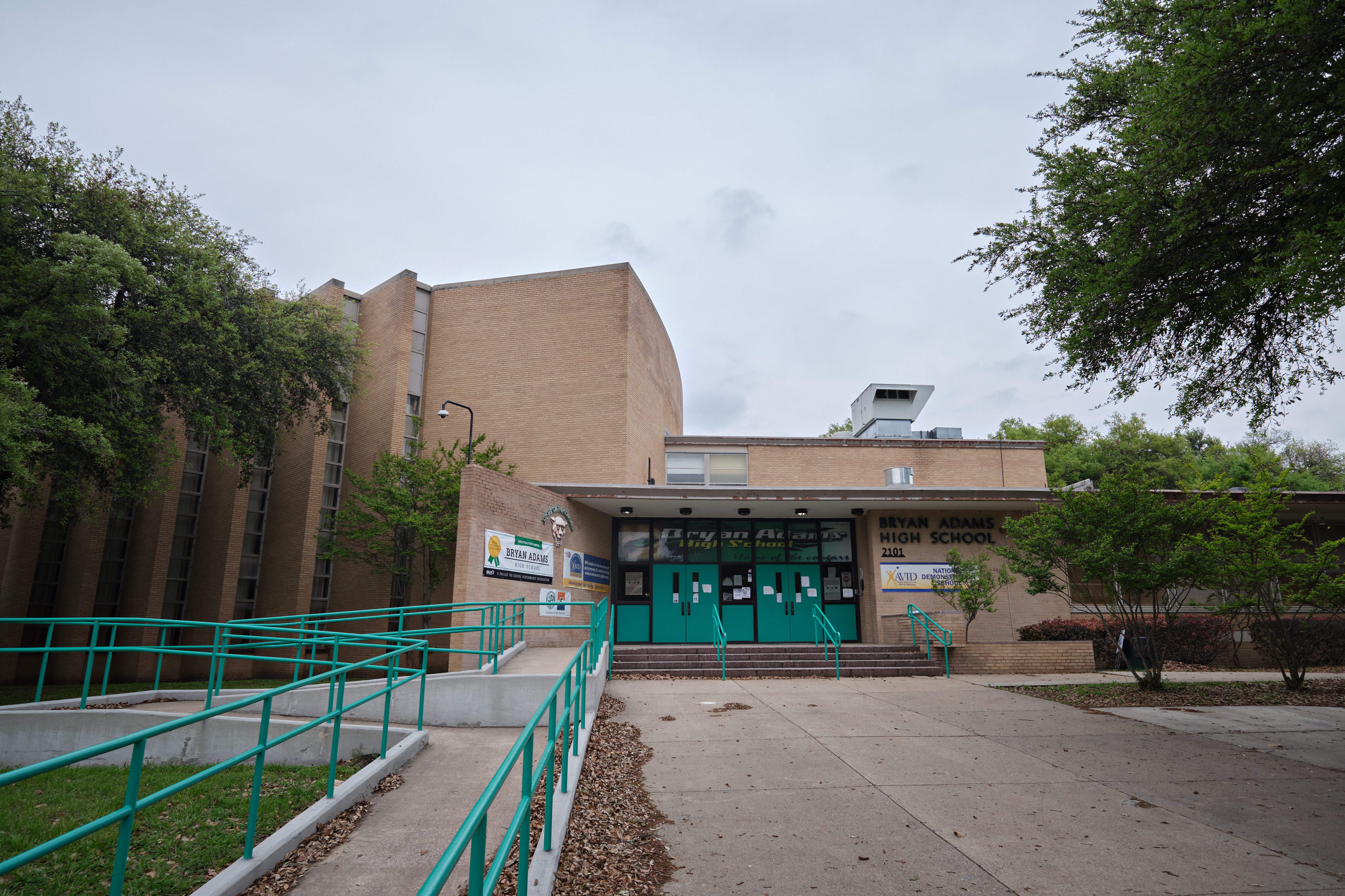 Dallas Independent School District - School Finder