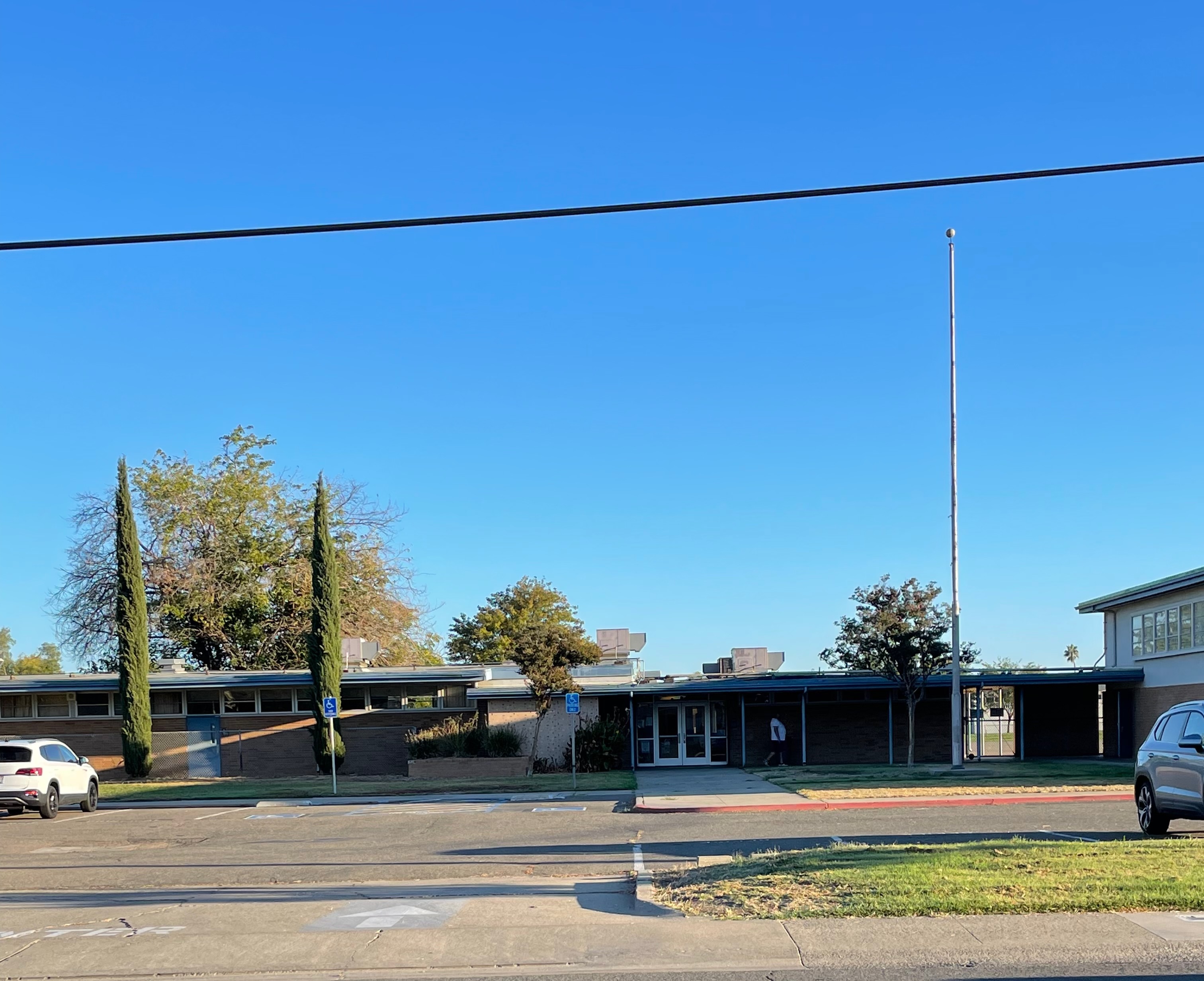 Sacramento City Unified School District - School Finder